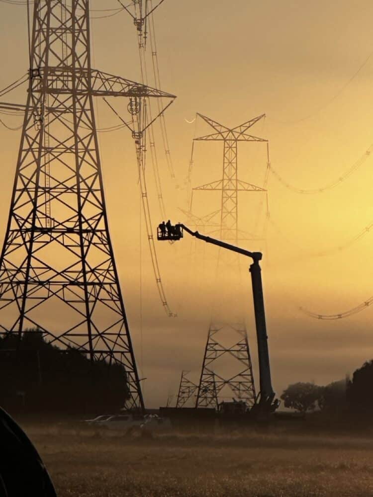 Success for first ever Aus live powerline transfer - Energy Magazine