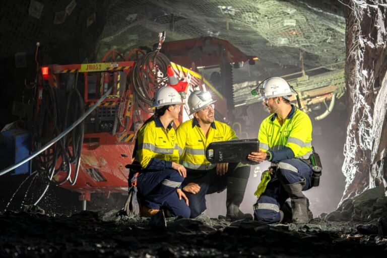 Off-grid mine runs solely on renewables for nearly a week - Energy Magazine